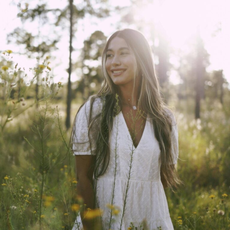 Outdoor Portrait Photography: Tips, Gear & Workflow | Aftershoot